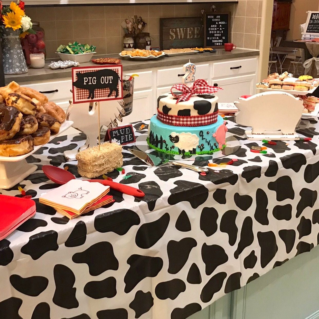 Cow Tablecloth Farm Birthday Cow Party Barn Party Cow - Etsy
