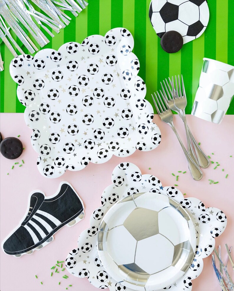 Soccer Paper Plates 8ct, Large Disposable Party Plates, Soccer Birthday ...