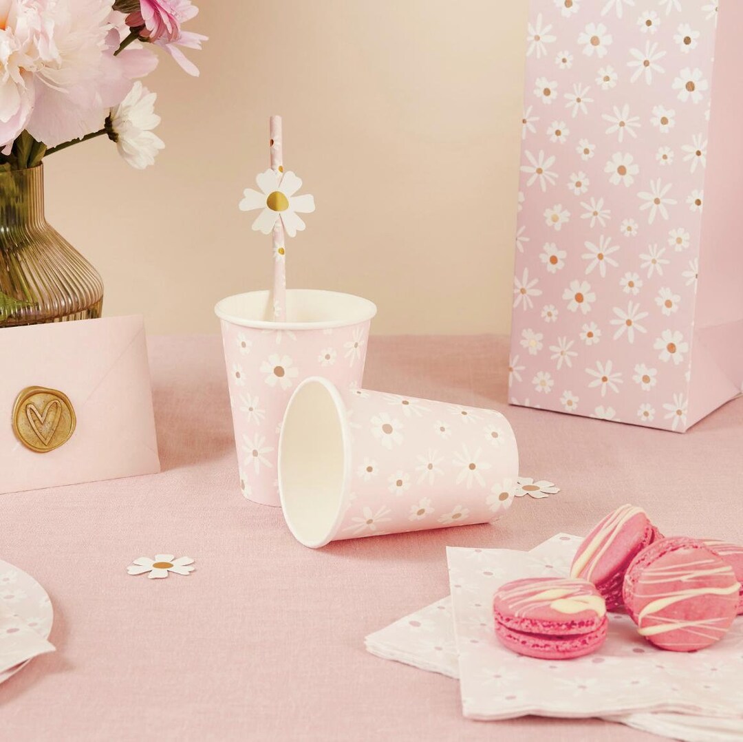 Pink Daisy Party Cups 8ct - Flower Power Birthday Decorations, Daisy ...
