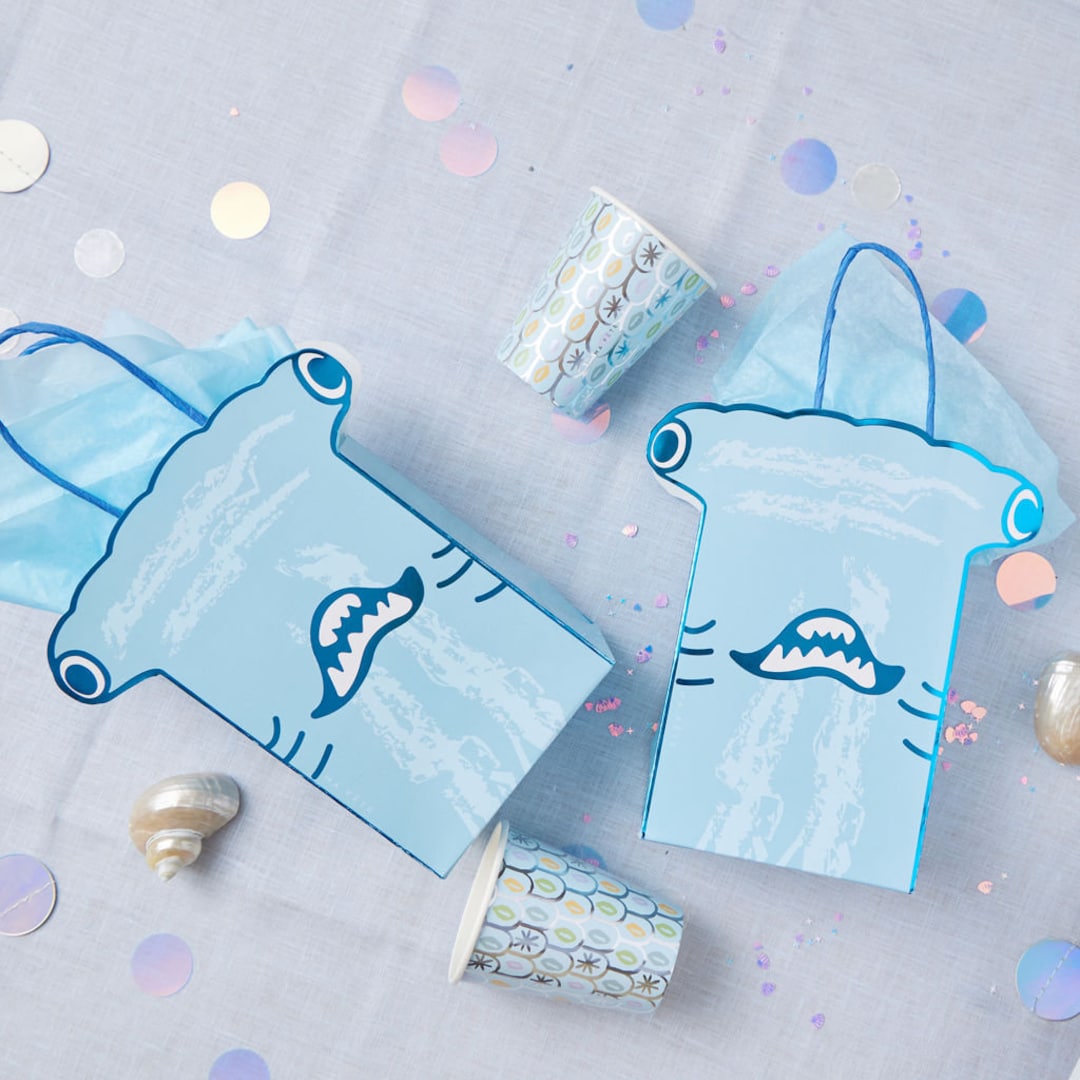 Hammerhead Shark Gift Bags 4ct - Shark Birthday Decorations, Beach ...