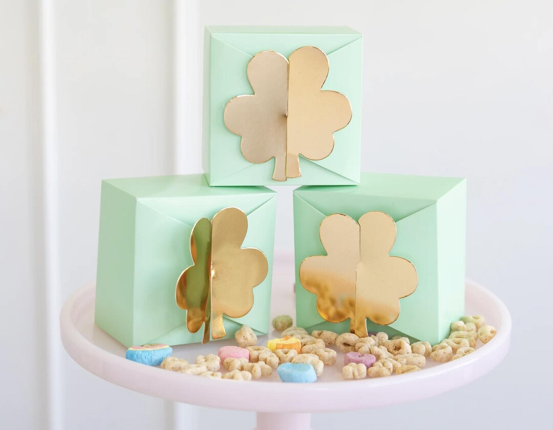 Shamrock Favor Boxes - Clover Birthday Decorations, Lucky Party ...
