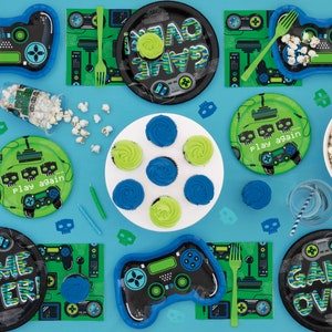 Game Over Party Plates - Gamer Birthday Plates, Level up Party Supplies ...