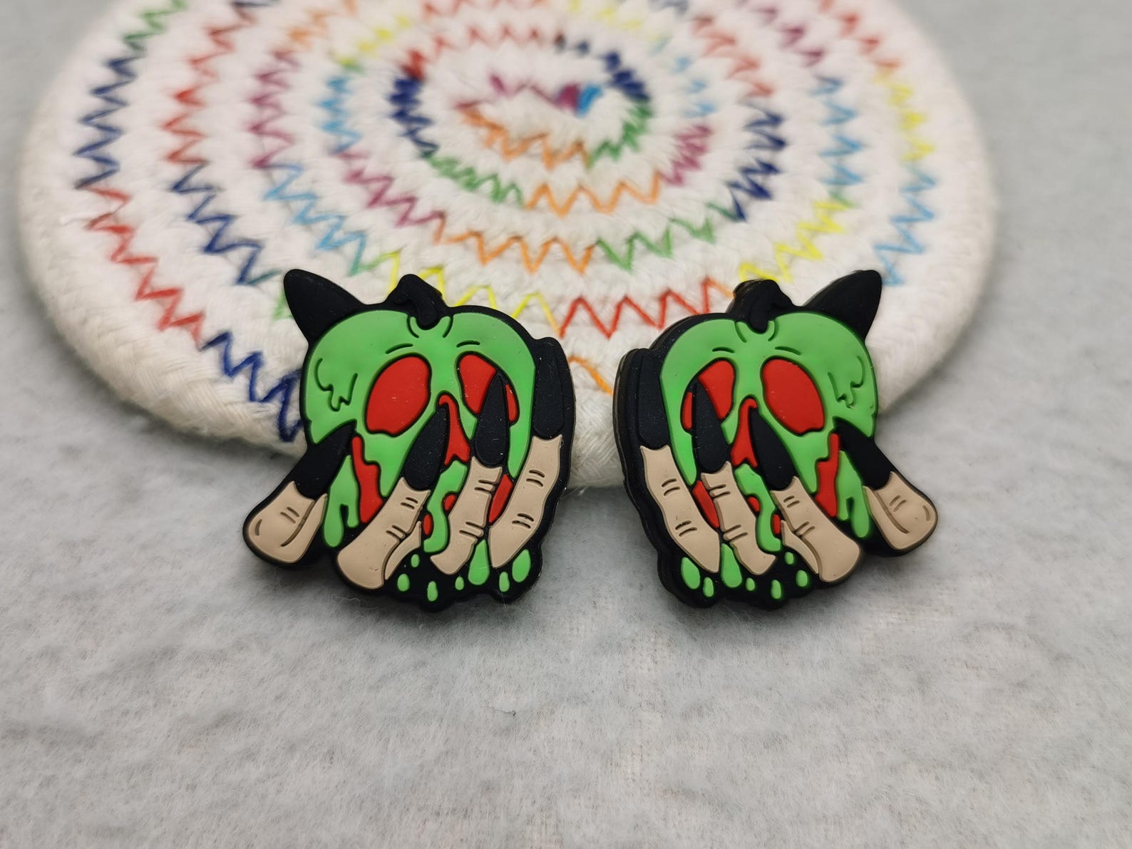 Silicone Bead Halloween Skeleton Skull Hand Focal Bead for Pen Bracelet ...