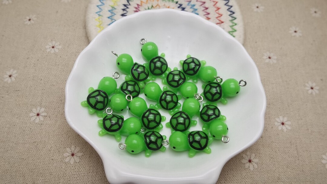 6/20 Pieces Plastic Sea Turtle Tortoise Pendant Charm , Resin Handmade ...