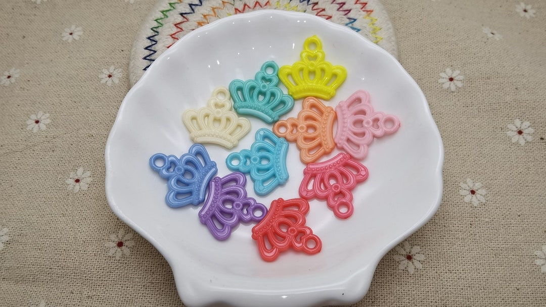 6/20 Pieces Plastic Imperial Crown Pendant Charm , Resin Handmade ...