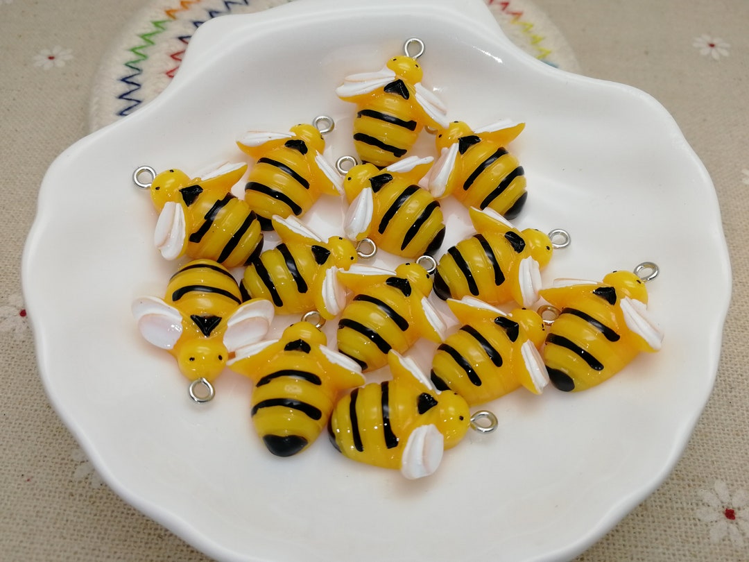6/20 Pieces Plastic Honeybee Honey Bee Hornet Insect Pendant Charm ...