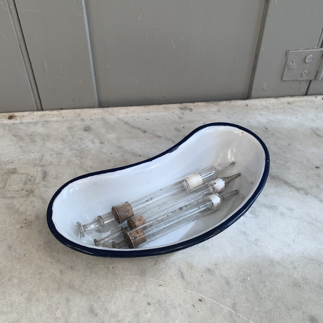 Set 3 Vintage Glass Ear Syringes in Enamel Kidney Shape Dish - Etsy
