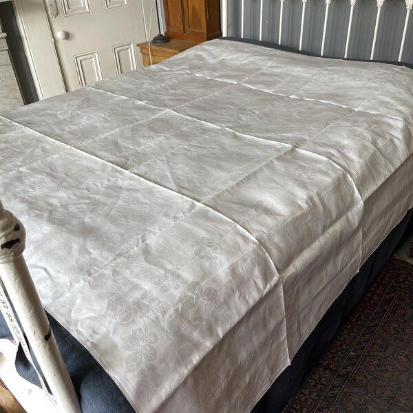 Victorian Tablecloth - Etsy