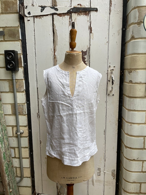 Antique French handmade white linen sleeveless top bl… - Gem