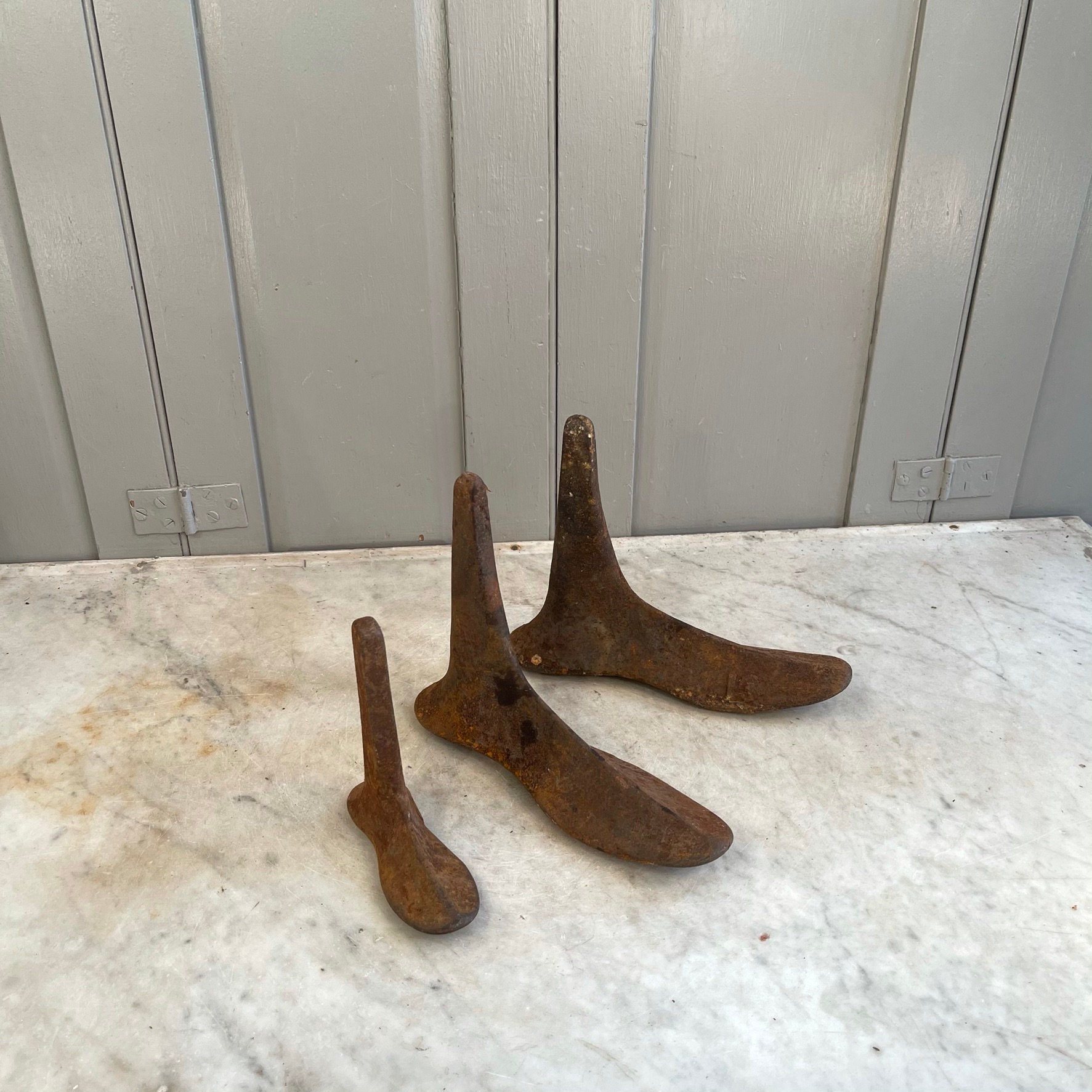 Set 3 antique cast iron shot or boot lasts 2 large 1 small | Etsy