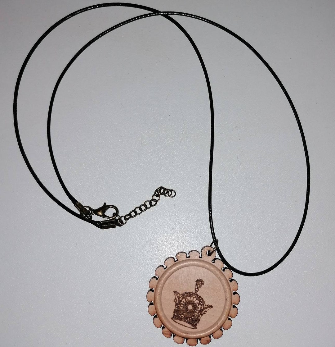 Persian Monarch King Shah Crown Symbol Vintage Emblem Inspired Engraved ...