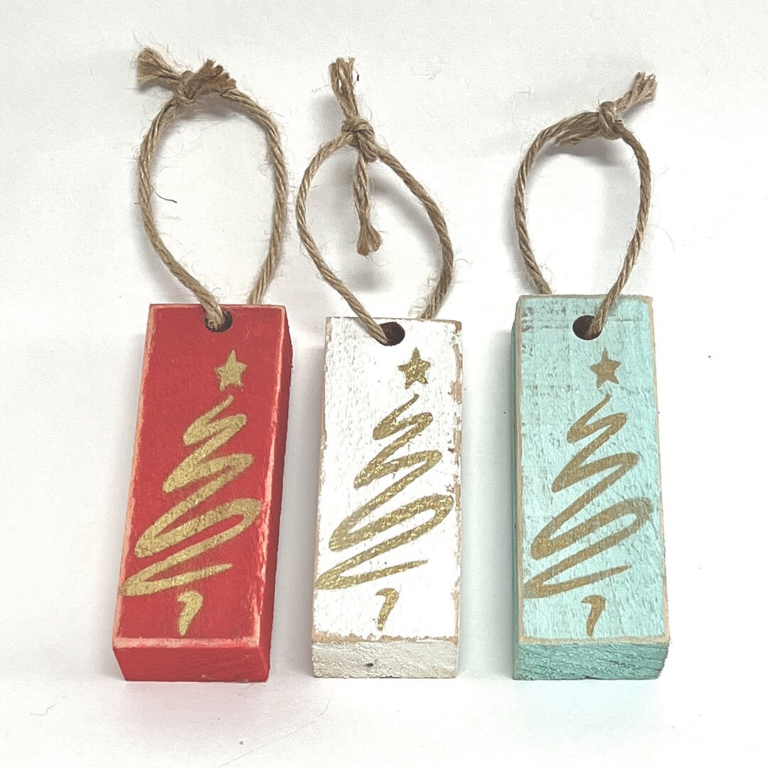 Whimsical Christmas Ornament Tree Decoration Set Of 3 White Red