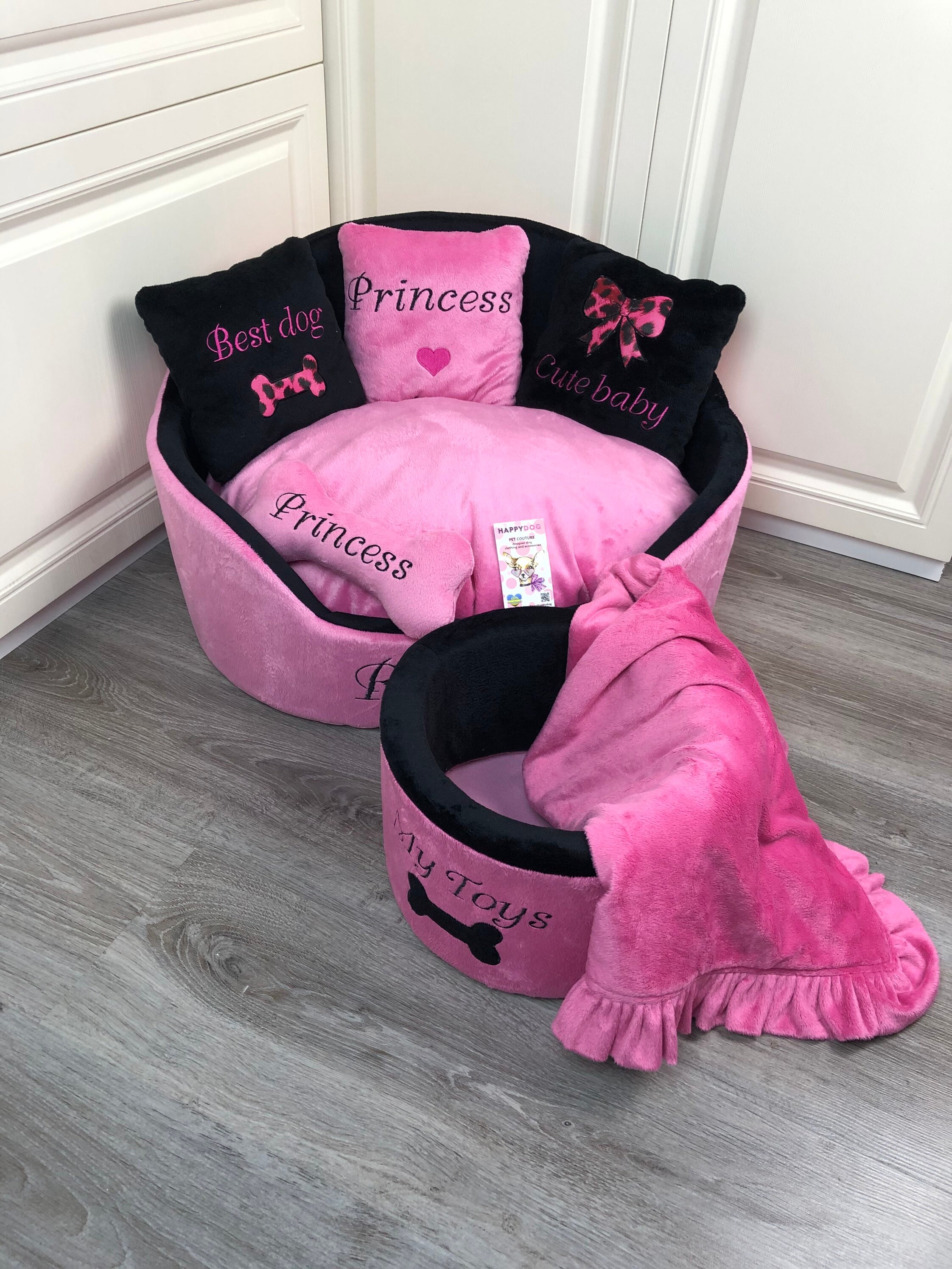 Luxury Princess Dog Bed: Black & Pink Designer Pet Bed - Etsy