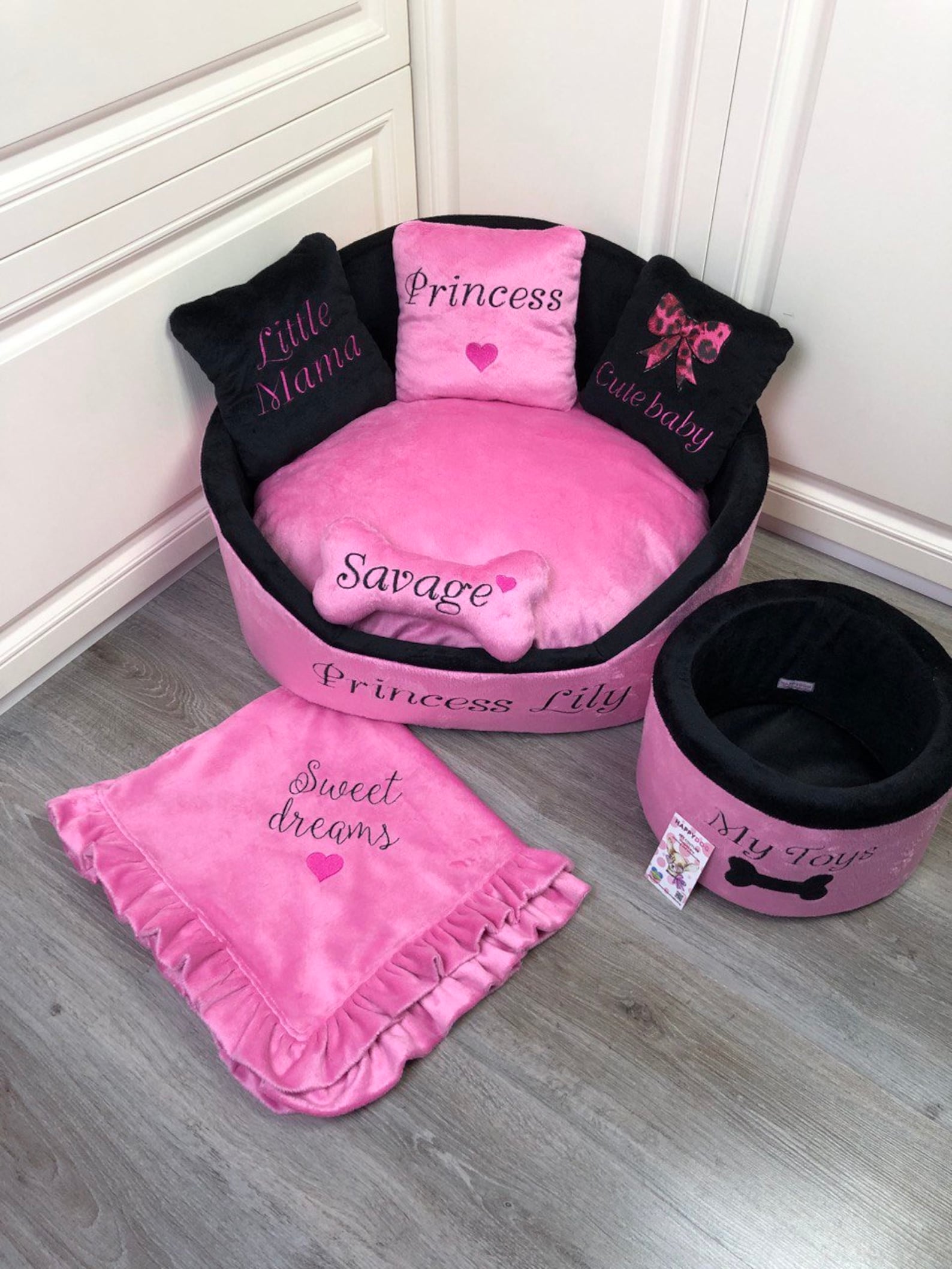 Personalized Pink Princess Dog Bed: Minky Fur Pet Bed With Pillows - Etsy