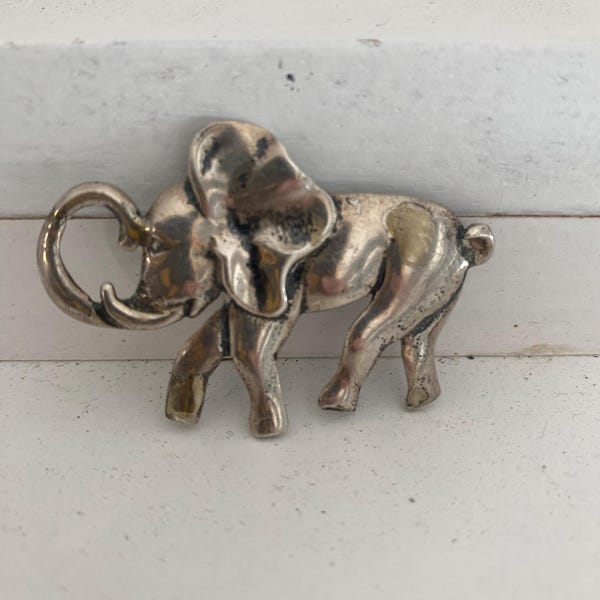 Elephant Brooch - Etsy