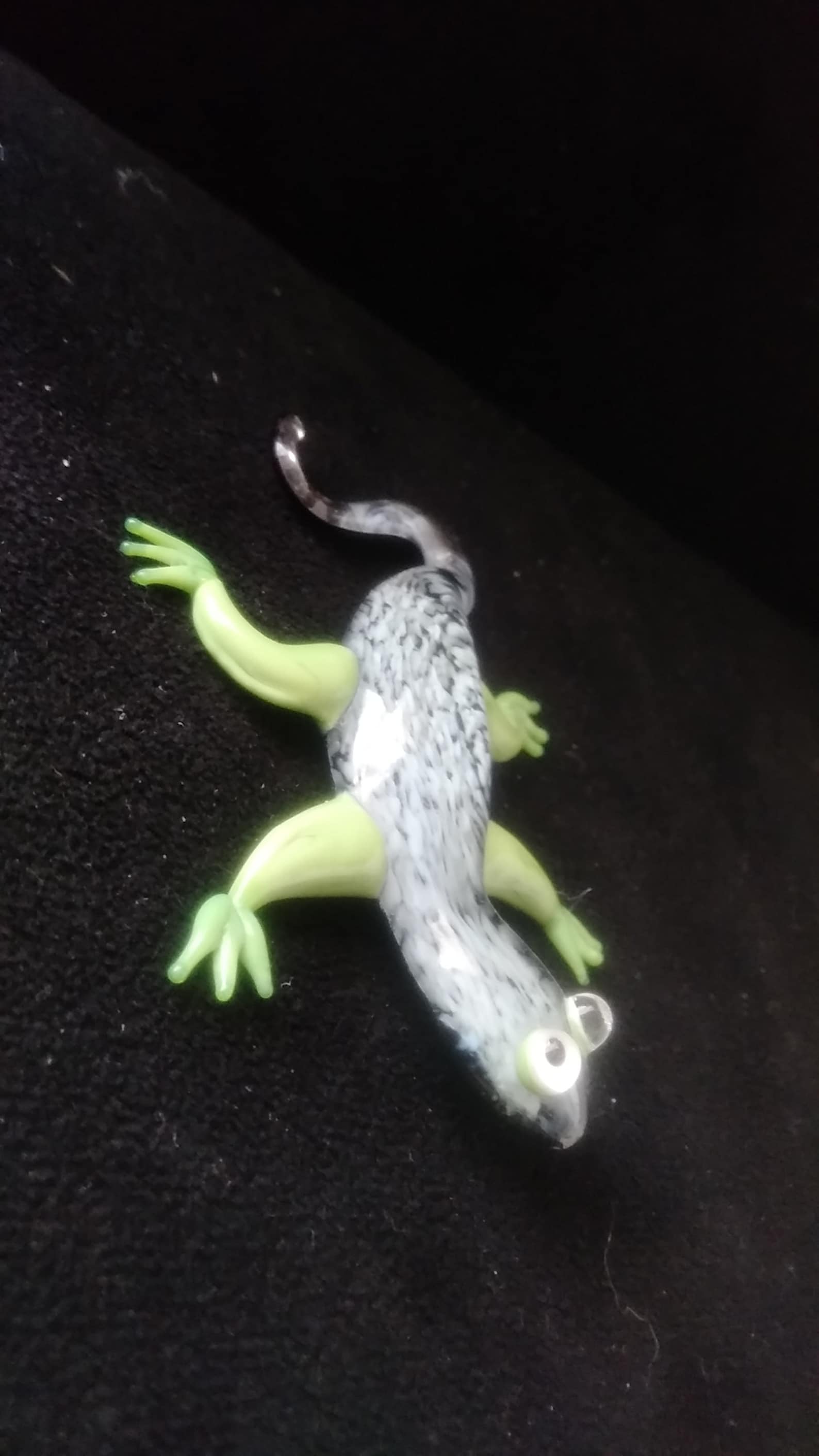 Blown Glass Gecko Figurine. - Etsy