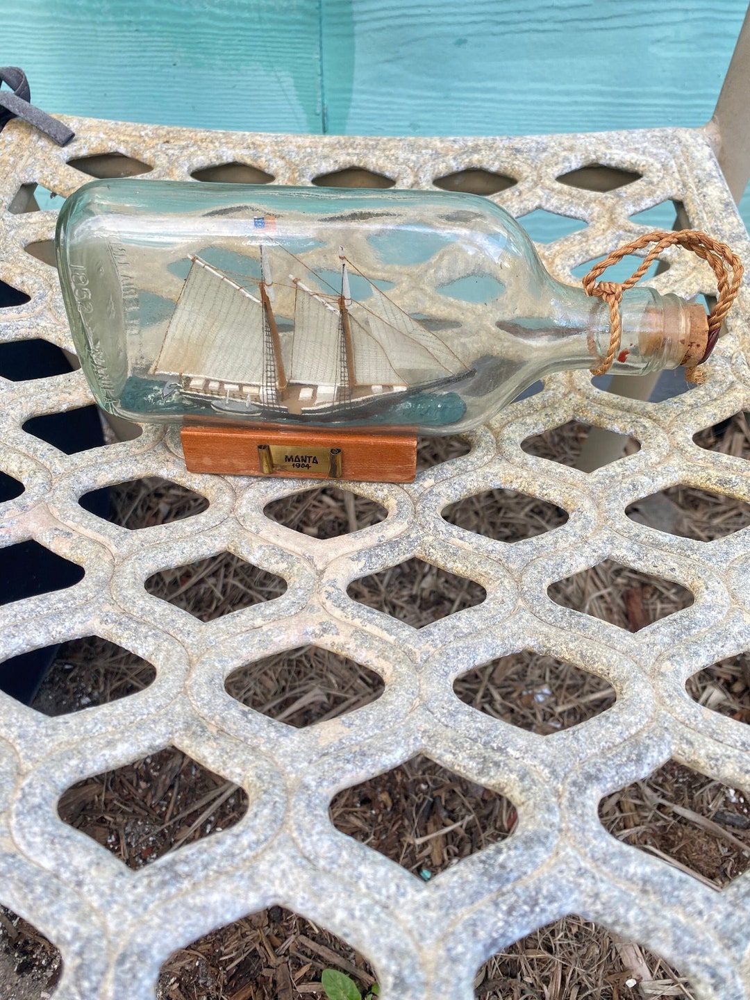 Vintage John R. Manta Sailboat in a Bottle. - Etsy