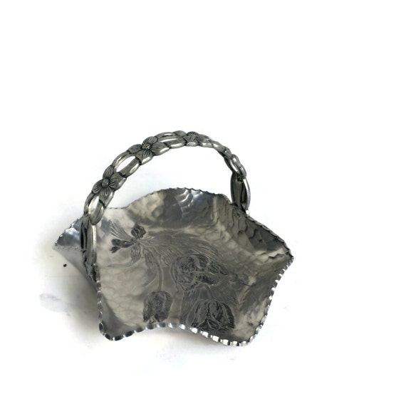 Rodney Kent Hand Wrought Aluminum Basket 429 C1950s Vintage - Etsy