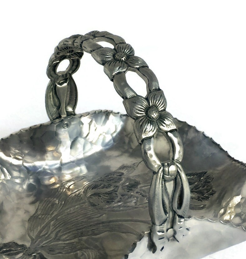 Rodney Kent Hand Wrought Aluminum Basket 429 C1950s Vintage - Etsy