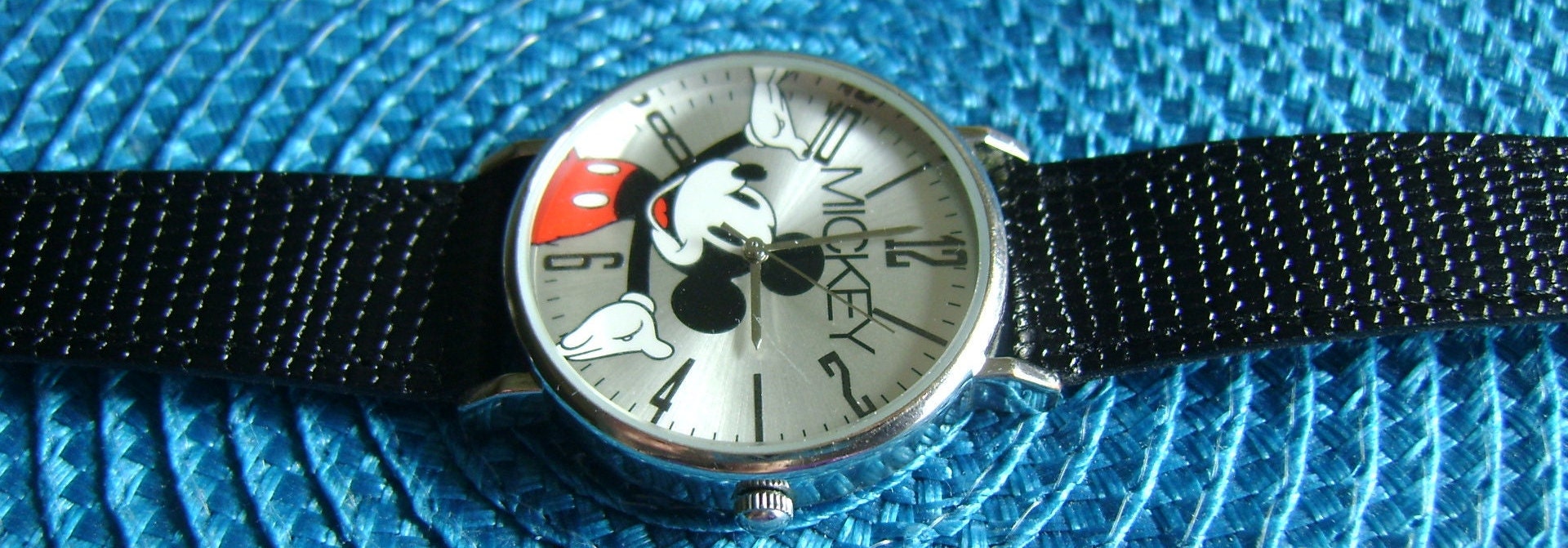 Vintage Disney Mickey Mouse Large Face Watch / MZ Berger Co. / - Etsy