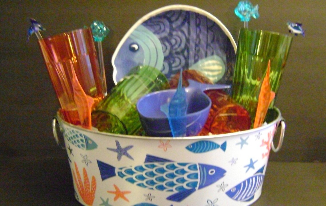 Tropical fish theme outdoor bar set / Fish metal tin / plastic | Etsy