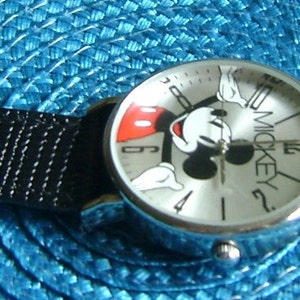 Vintage Disney Mickey Mouse Large Face Watch / MZ Berger Co ...