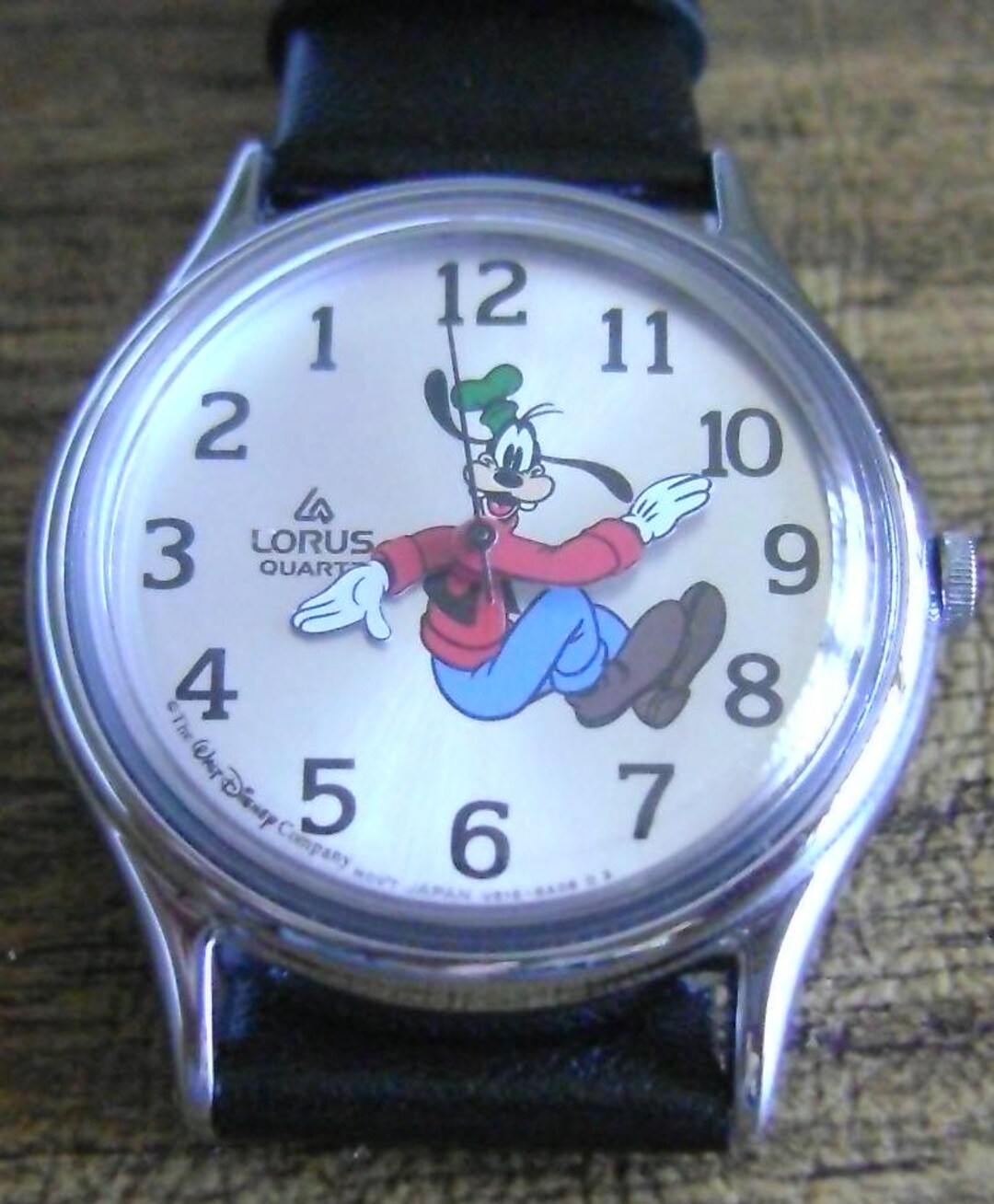 Vintage Disney Backwards Hand Goofy Watch / Silver Bezel / Collectible ...
