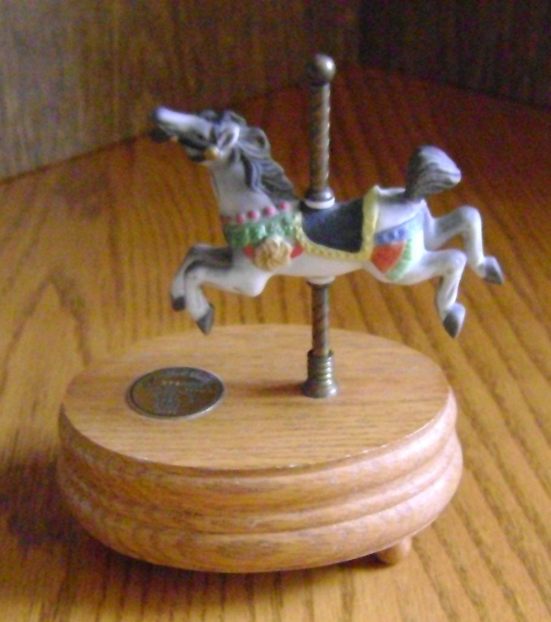 Vintage Carousel Horse Music Box / When Irish Eyes Are Smiling ...