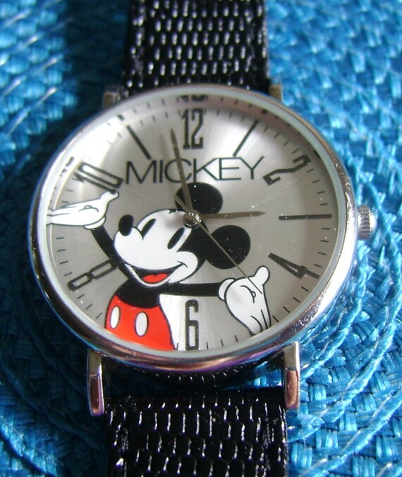 Vintage Disney Mickey Mouse Large Face Watch / MZ Berger Co. / | Etsy