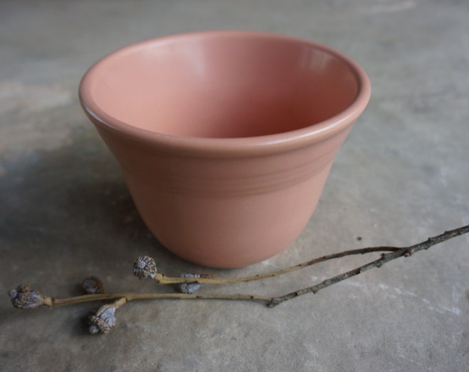 Mission Bell by Metlox of California, Pink Satin Deep Bowl, Circa 1936 ...