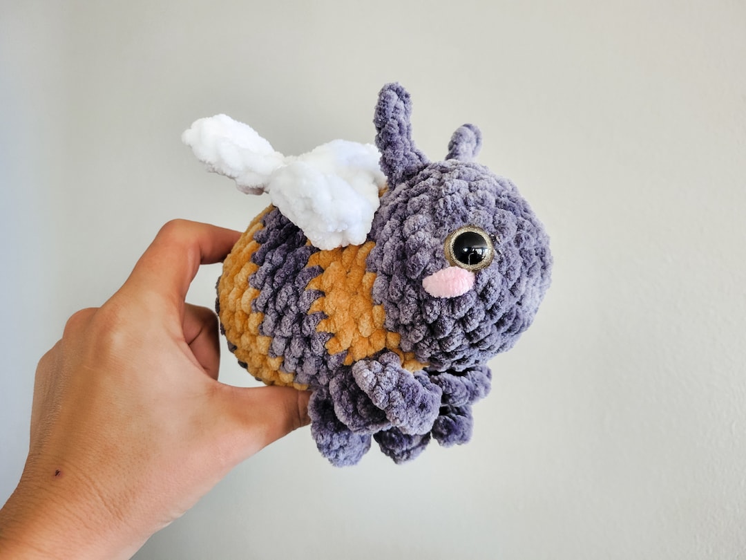 Soft Bumble Bee Plushie, Crochet Chenille Stuffy, Nursery Plush, Bee ...