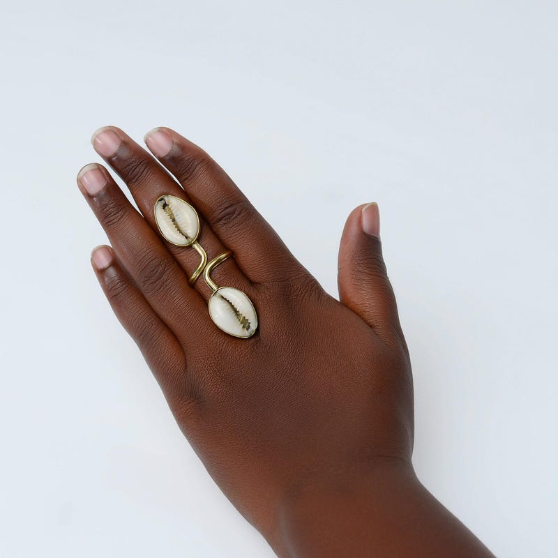 Cowrie Shell Ring - Etsy