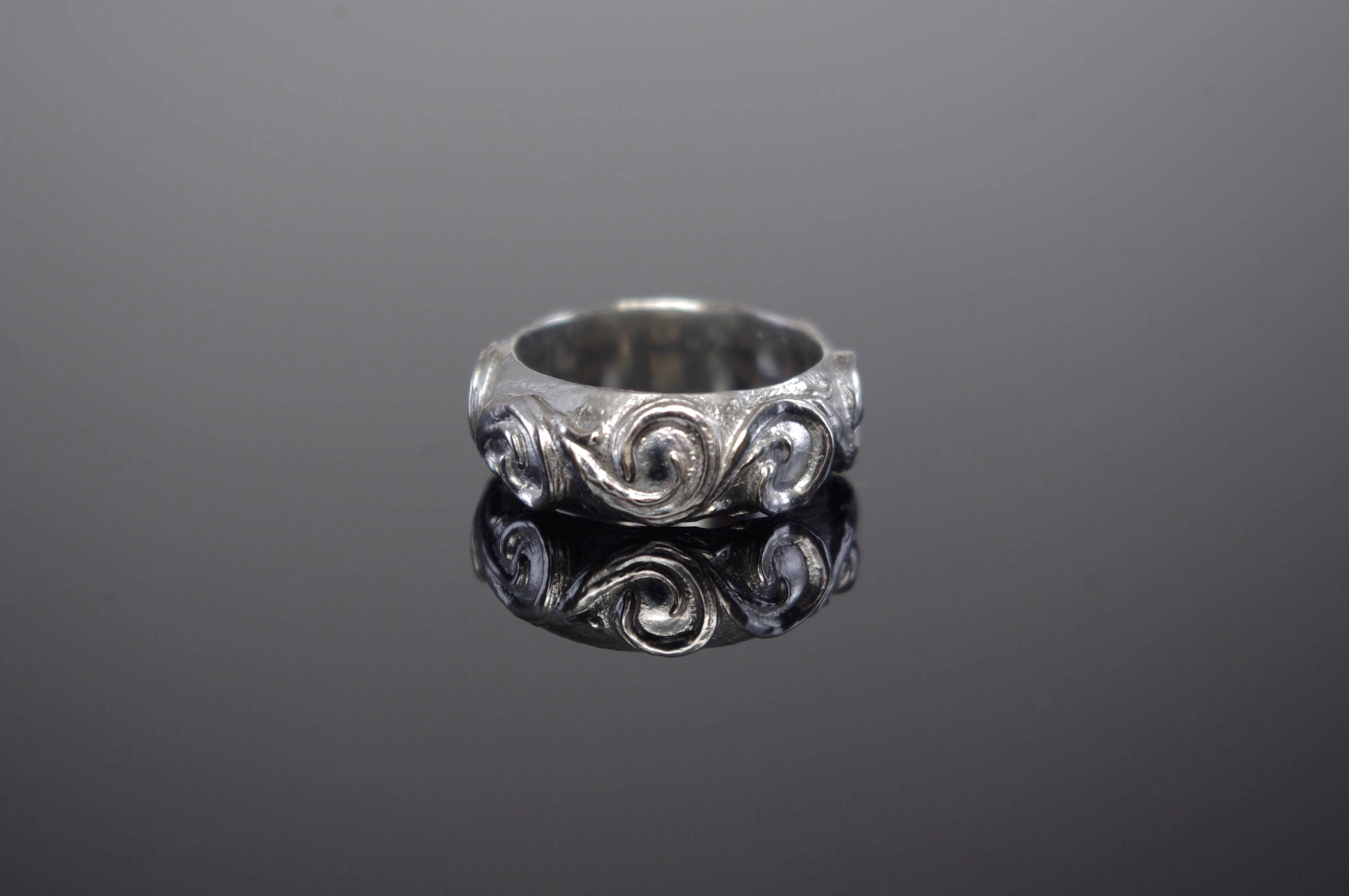 Sculpted Scrollwork Ring - Etsy