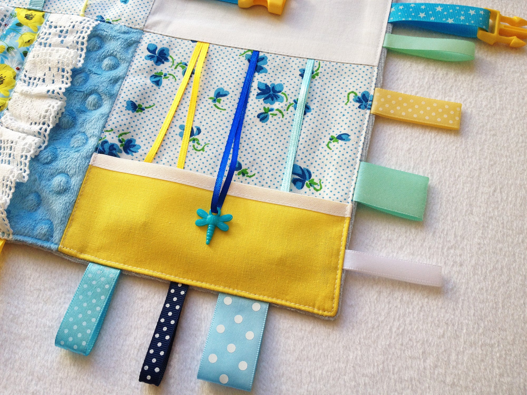 Busy Blanket Development Toy Fabric Activity Board Travel Toy Quiet ...