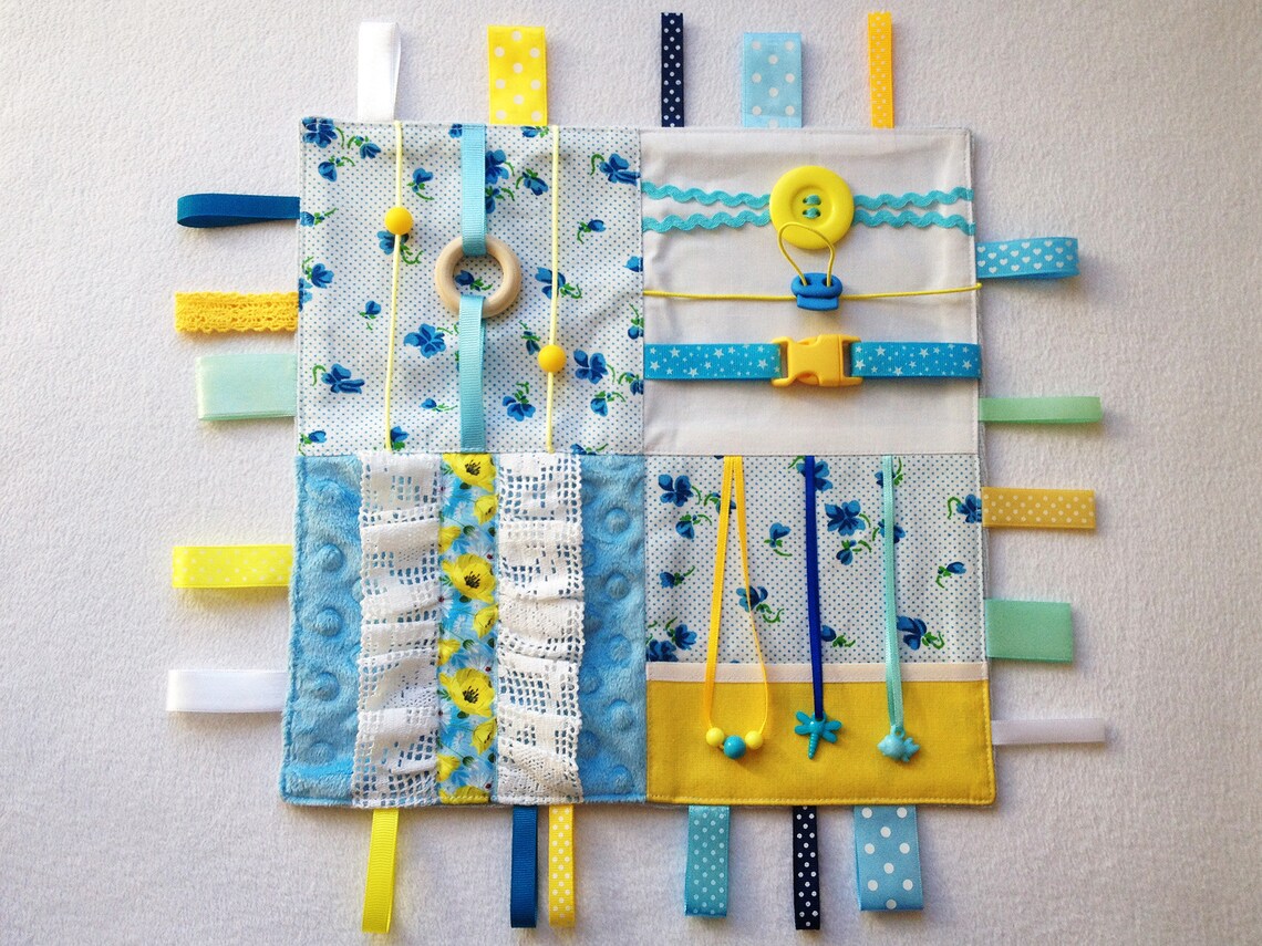 Busy Blanket Development Toy Fabric Activity Board Travel Toy Quiet ...
