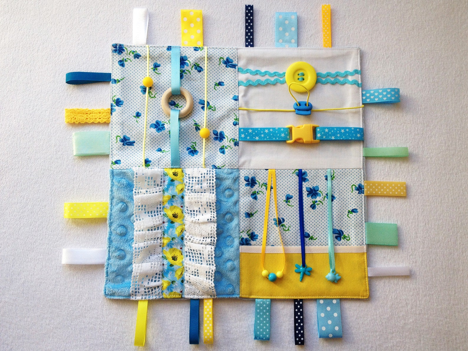 Busy Blanket Development Toy Fabric Activity Board Travel Toy Quiet ...