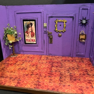 Friends TV Show Funko Pop Display Diorama Monica's Apartment Purple ...