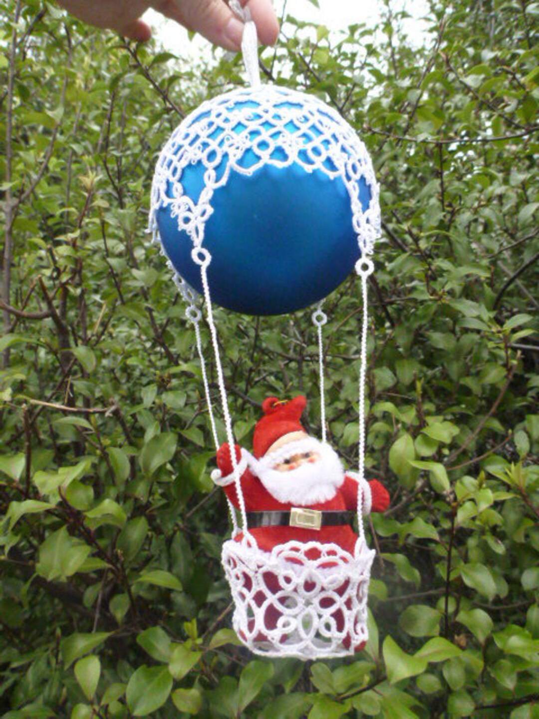 Tatted Hot Air Balloon, Bauble Tatted Lace, Tatted Christmas Pattern ...