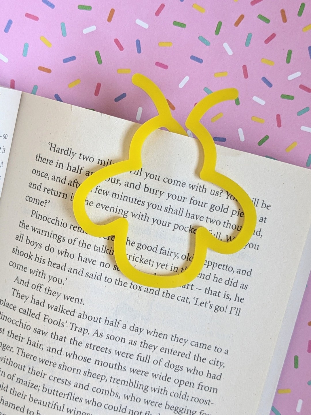 Bee Shaped Bookmark - Bookmark for Kids - Reading Prize - Prize Box ...