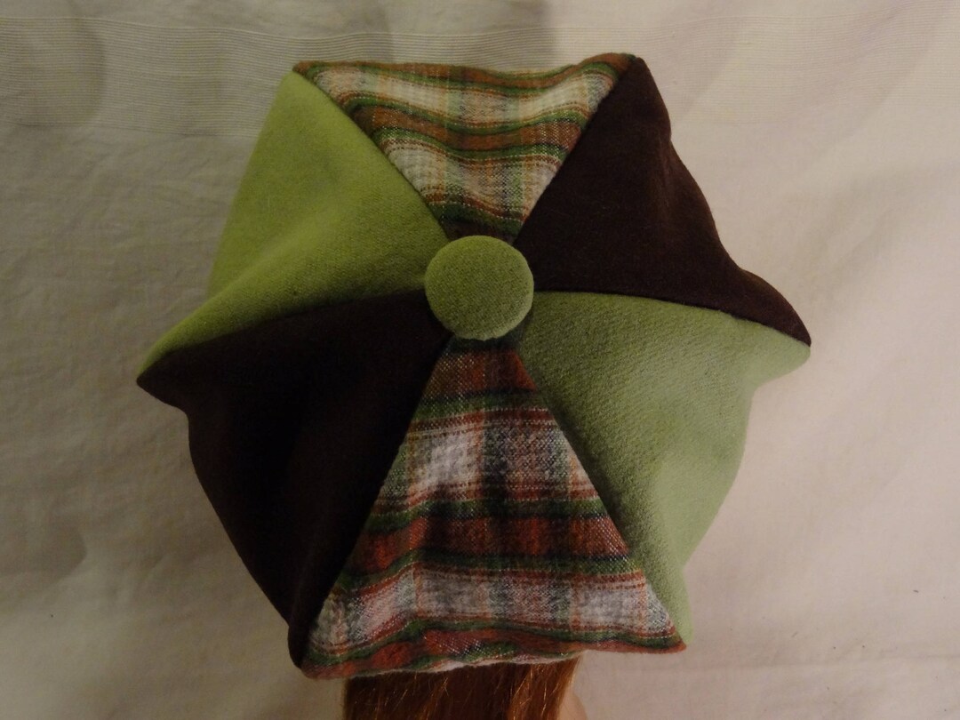 Gavroche Style Beret Hat, in Green Tweed and Brown Tartan. for Women ...