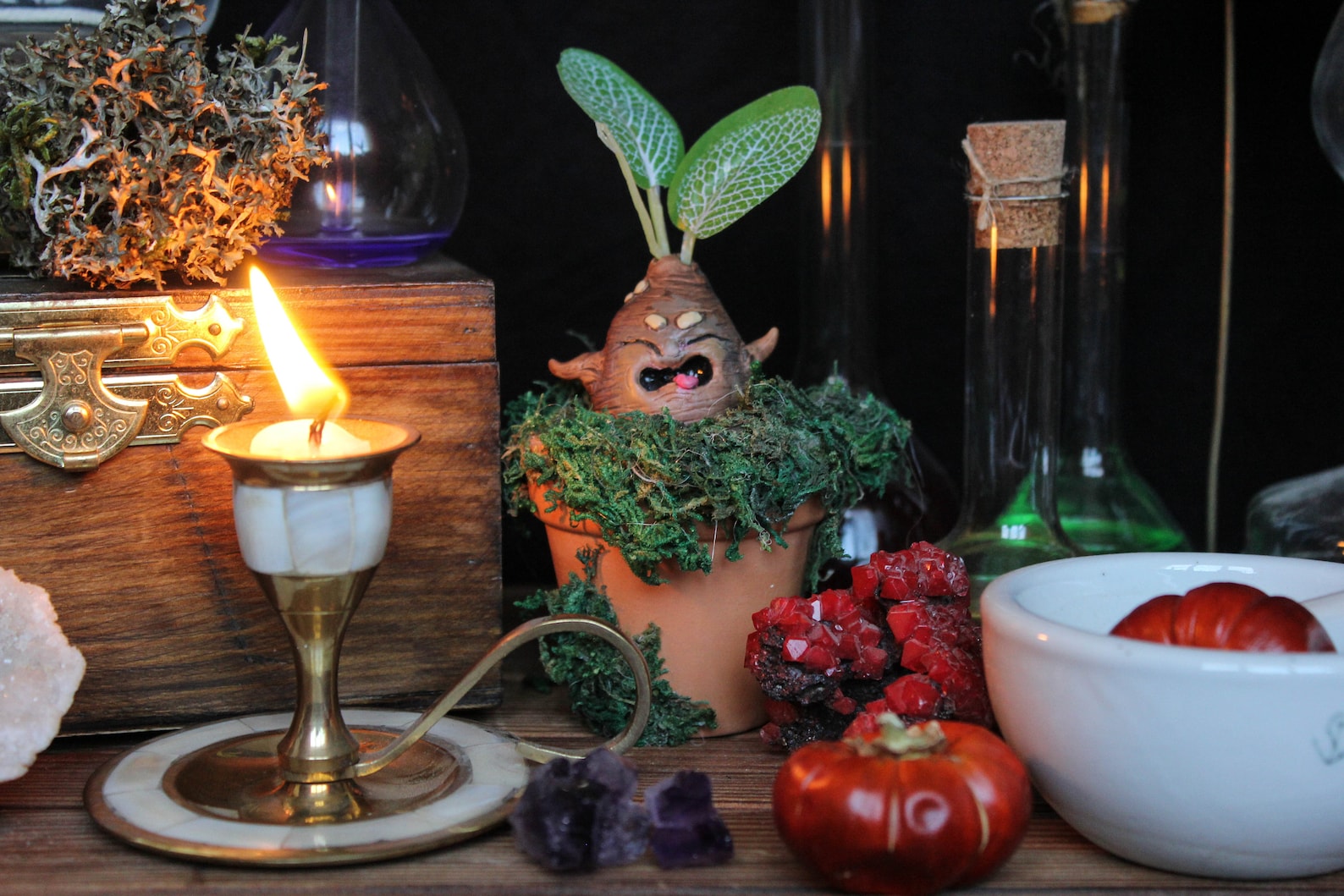 Mandrake Screaming Miniature Sculpture, Mandragora Herbology Figurine ...
