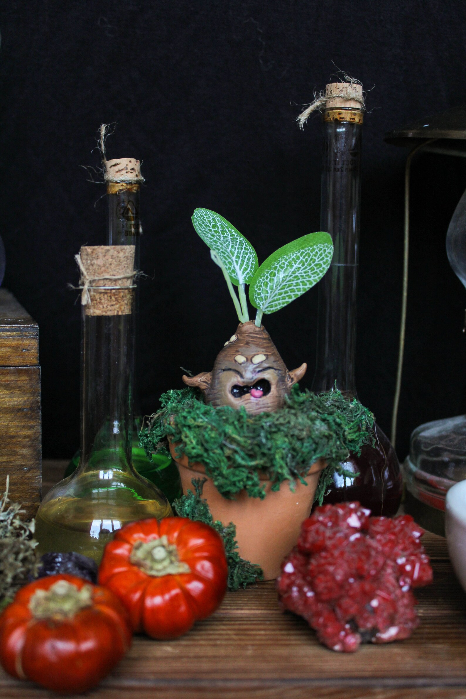 Mandrake Screaming Miniature Sculpture, Mandragora Herbology Figurine ...