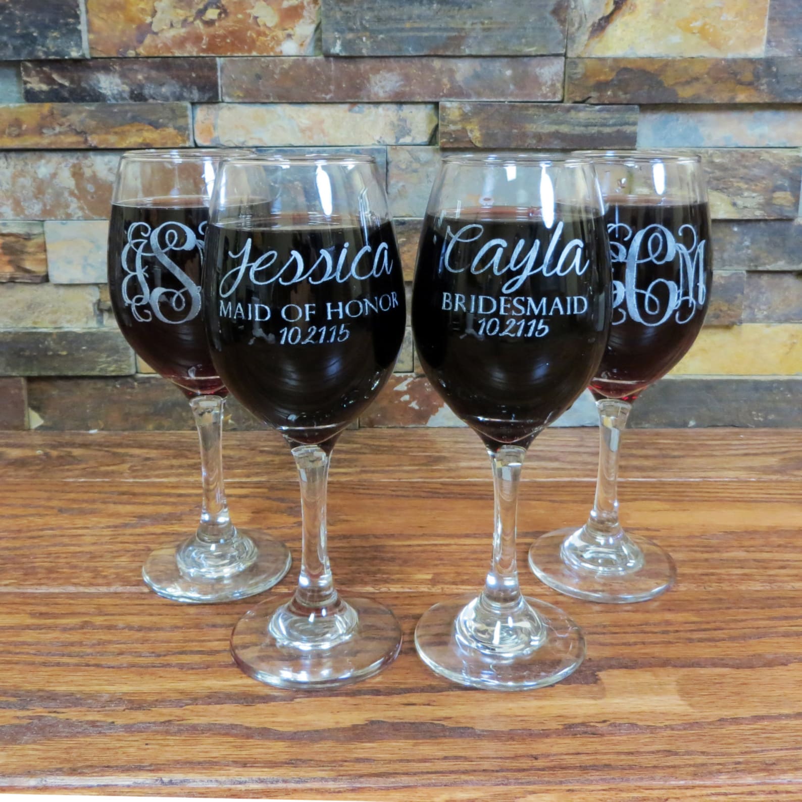 Set of 2 Monogrammed Personalized Wine Glasses Bride Groom | Etsy