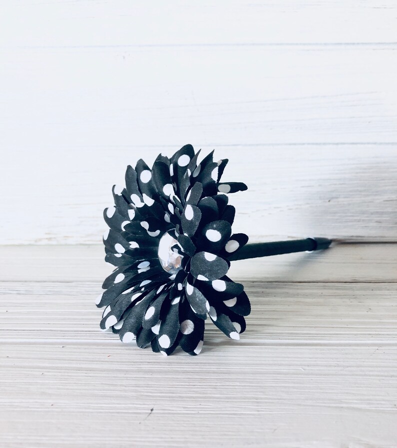 Black and White Polka Dot Daisy Flower Pen | Etsy