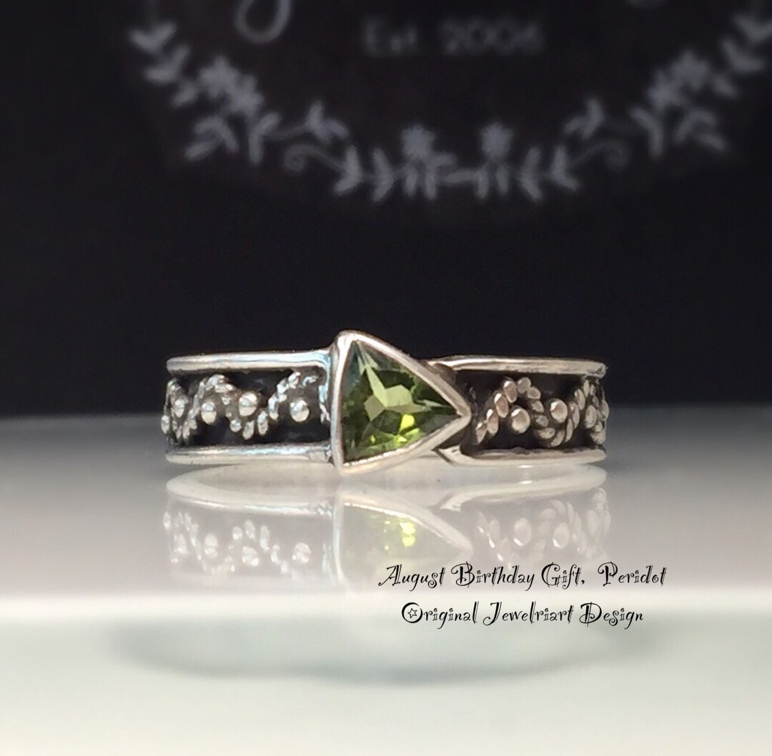 Sale/artisan Peridot Ring/trillion Peridot Ring/modern Peridot Ring ...