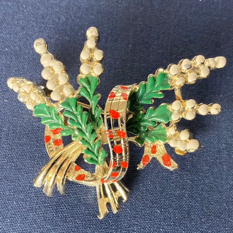 Brooch Signed "exquisite" - Etsy