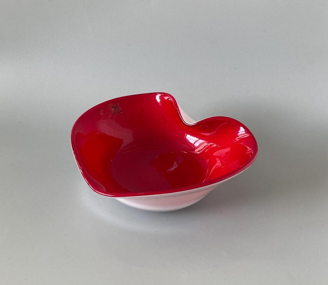 Vintage Red and White Cased Glass Dish Decorative Bowl - 19cm X 17cm ...