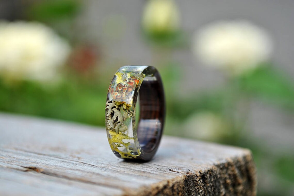 Mens Forest Ring With Wood and Moss Nature Wooden Wedding - Etsy