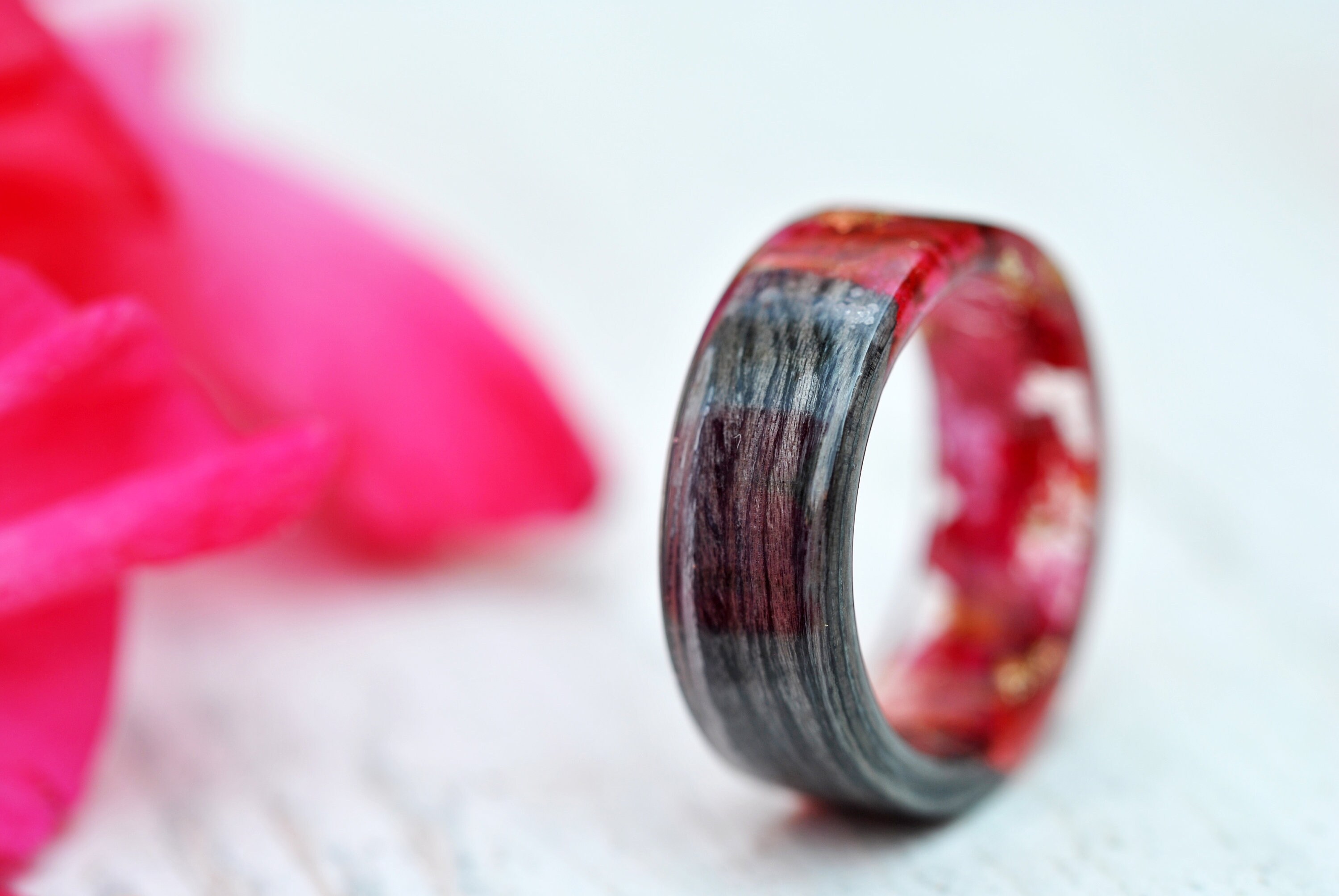 Eco Resin Ring with Pressed Red Tulip Petals and Gold Flakes | Etsy