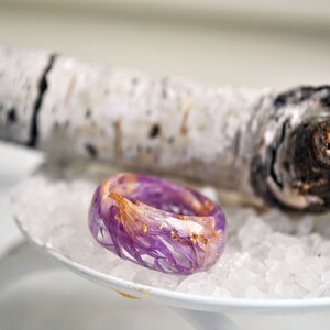 Violet Flower Resin Ring. Wedding Day Resin Ring with Purple | Etsy